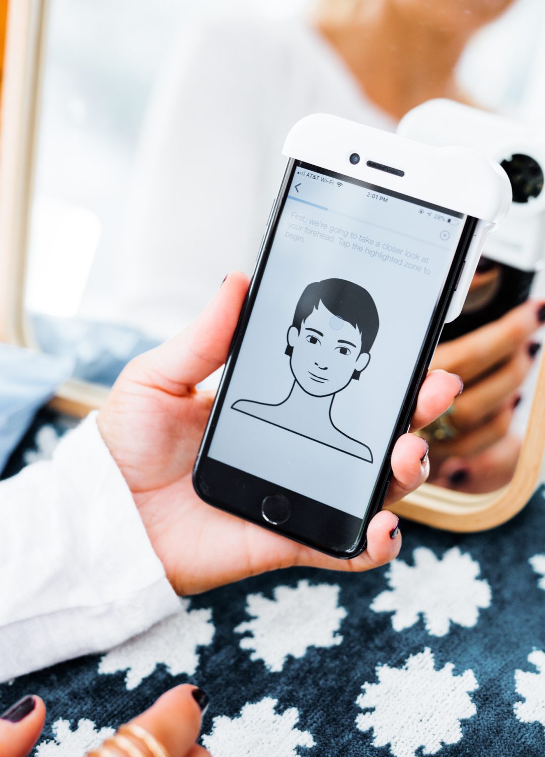 The Newest Skin Tool by Neutrogena: Skin360 | Salty Lashes
