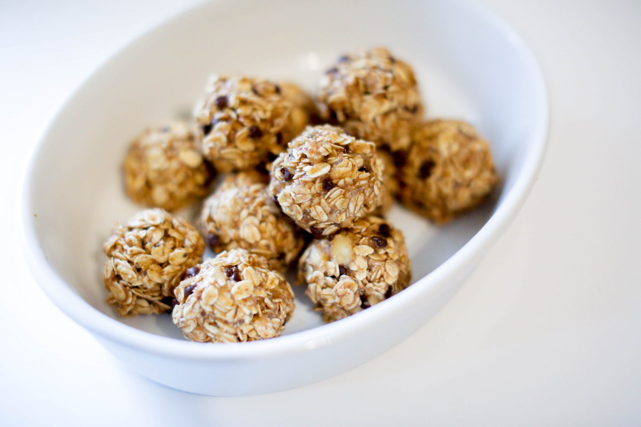 How To Make Banana Oat Fiber Bites Recipe | Salty Lashes