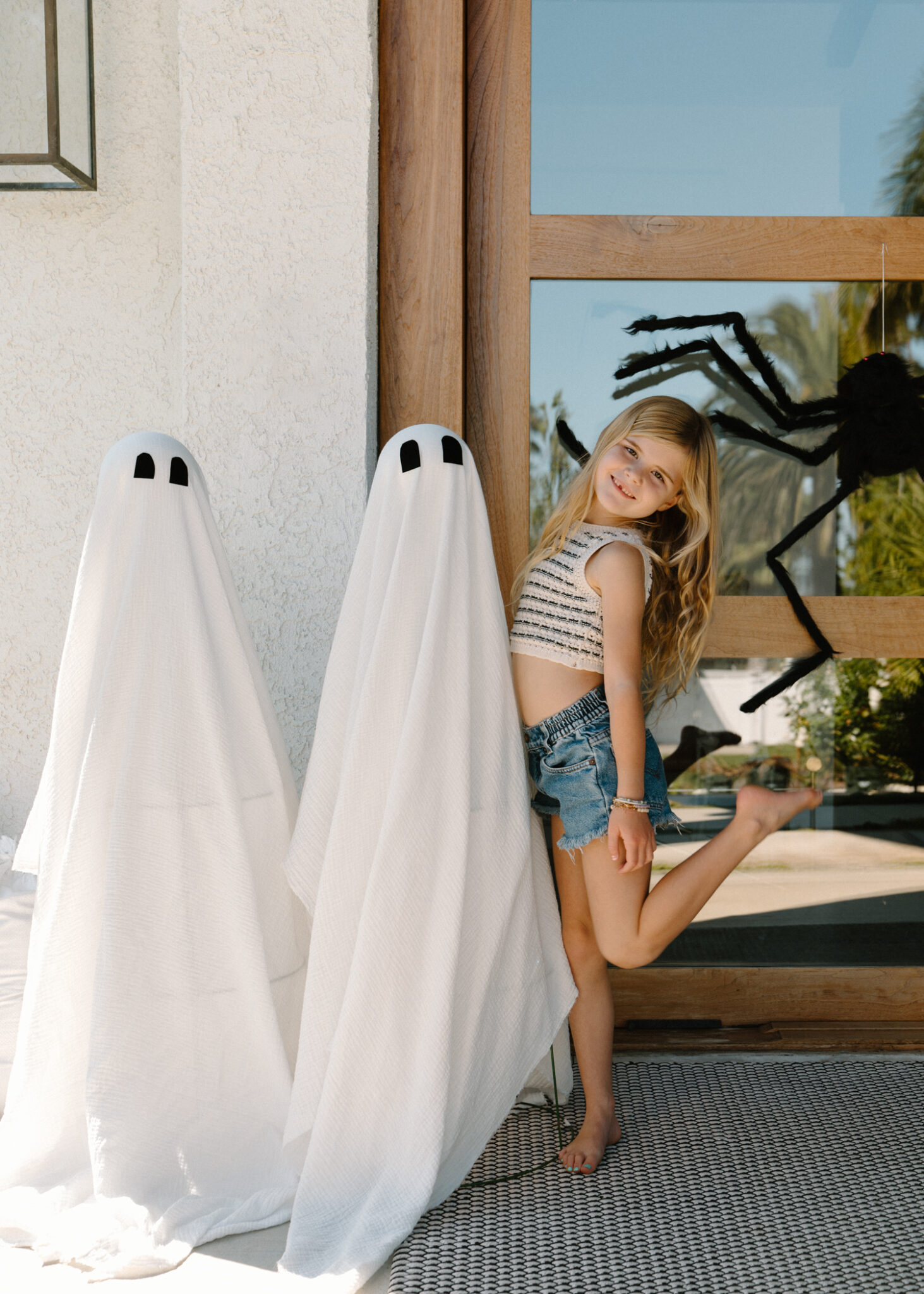 DIY Halloween Ghosts with Walmart